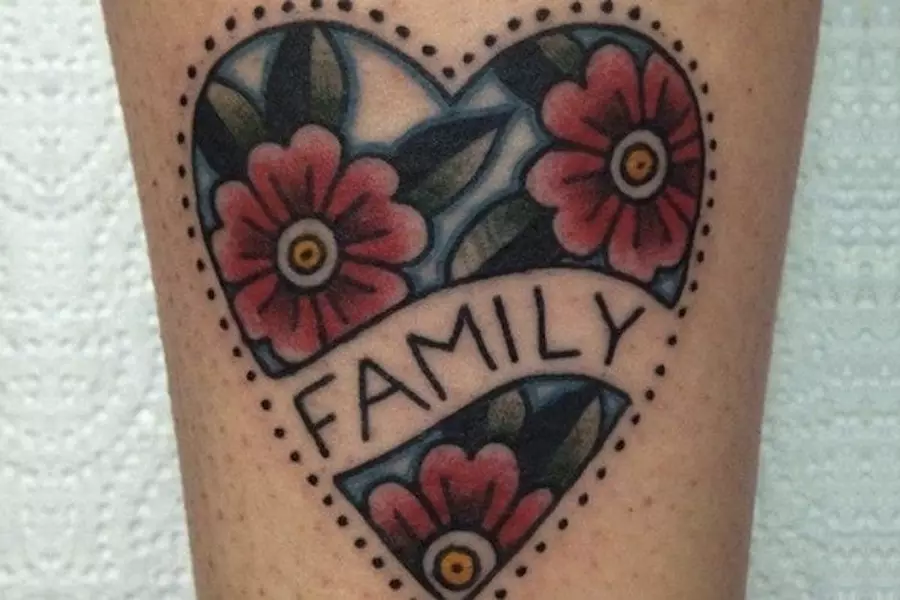 Najlepsze pomysły na tatuaż dla mężczyzn - rodzinny tatuaż