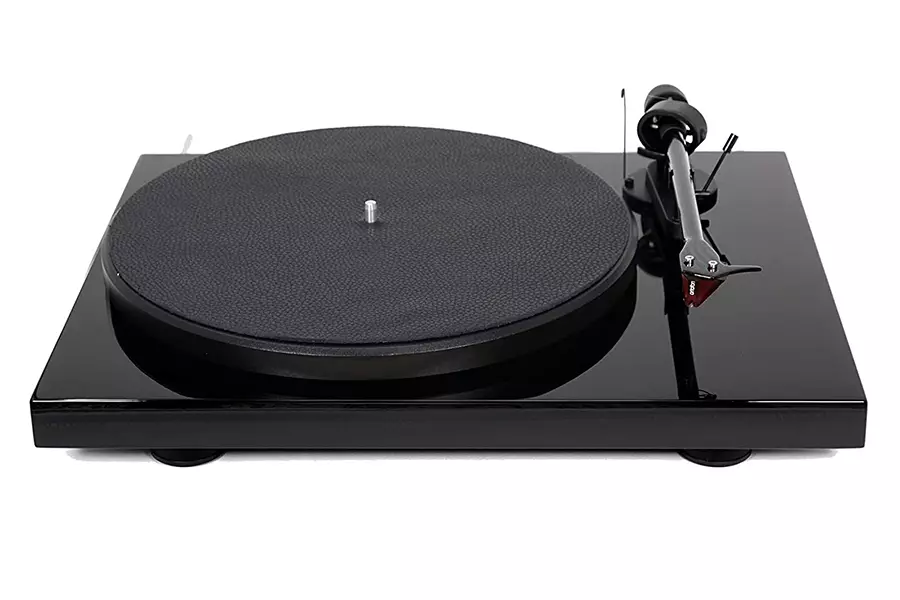 Christmas Gift Guide Khoom kim heev Hudson Hi-Fi Leather Turntable Mat