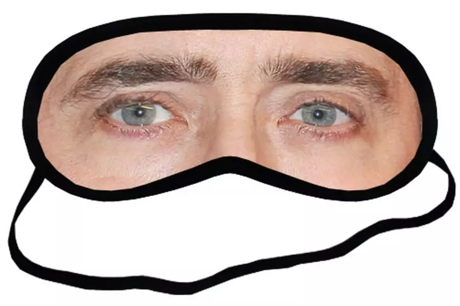 Nicolas Cage je dòmi mask