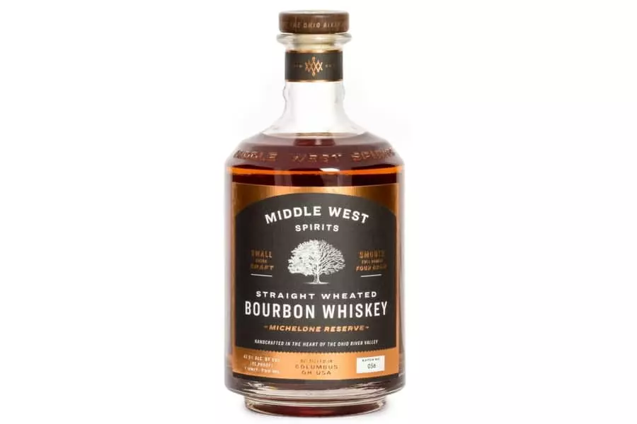 Burbon pšenični viski sa žestokim alkoholnim pićima sa srednjeg zapada