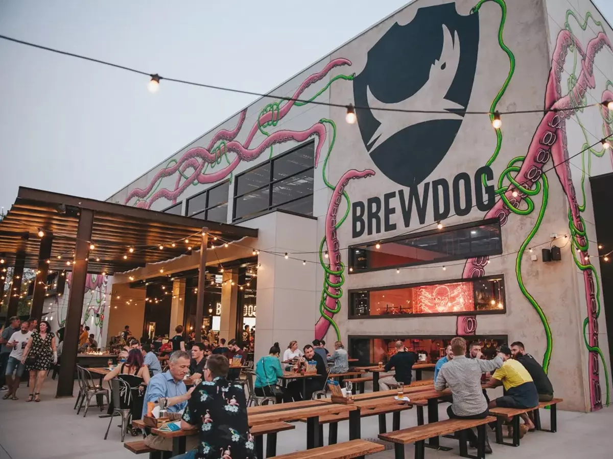 brewdog dogtap σε εξωτερικούς χώρους
