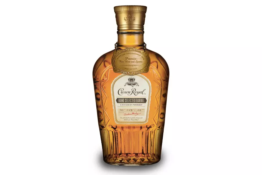 Najlepšie kanadské whisky - Crown Royal Hand Selected Barrel