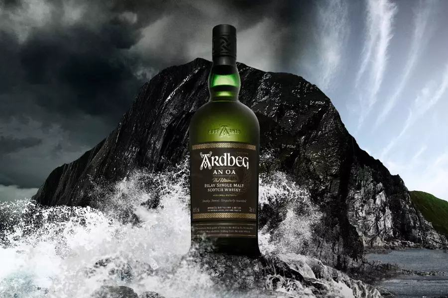 18 najlepszych torfowych marek szkockiej whisky dla fanów Smoky Dram