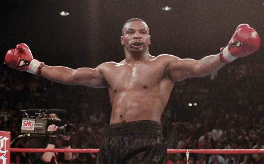 Mike Tyson Xebat & Xwarin 2