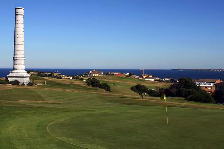 Sidney Bondi Golf & Diggers Club