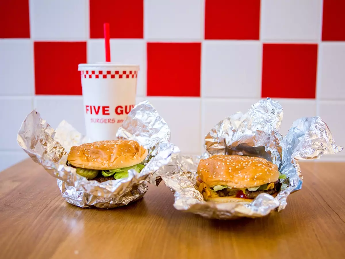 4 lanzamiento de Five Guys Australia