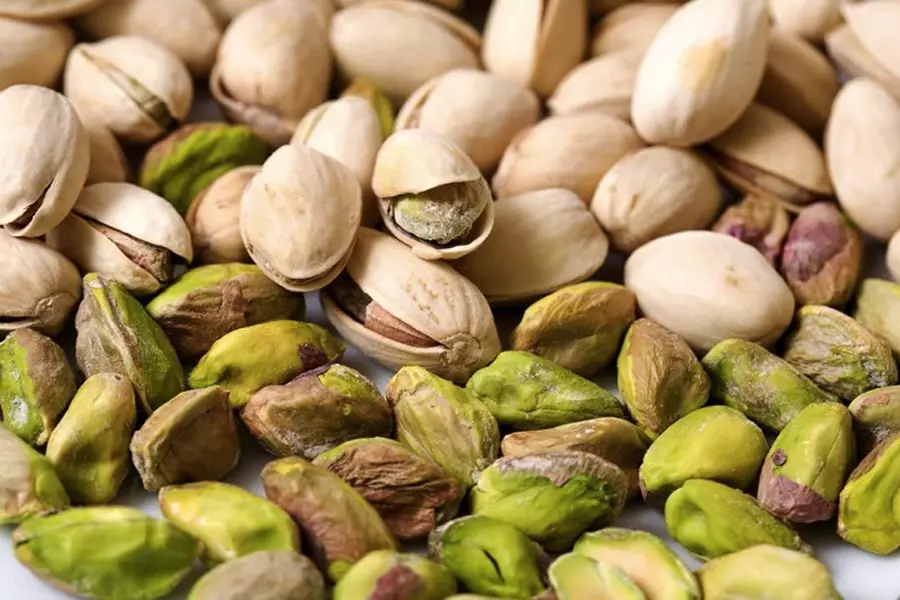 I migliori snack salutari per dimagrire: pistacchi con il guscio