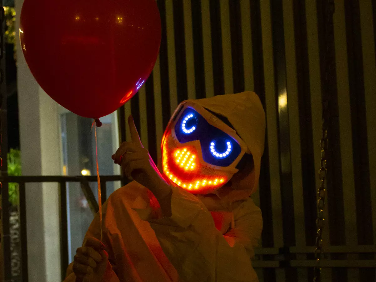 Куиди маска с балон