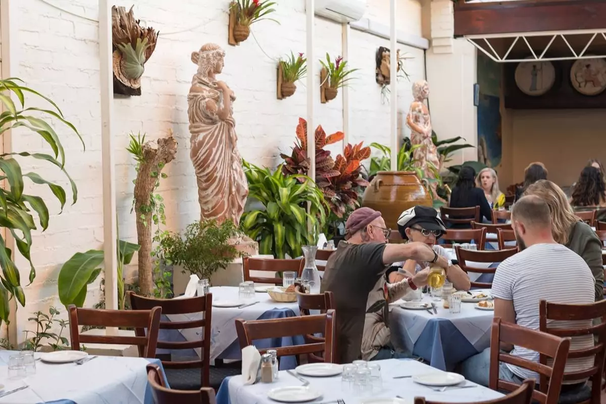 Najbolji grčki restorani u Melbourneu Jim's Greek Tavern