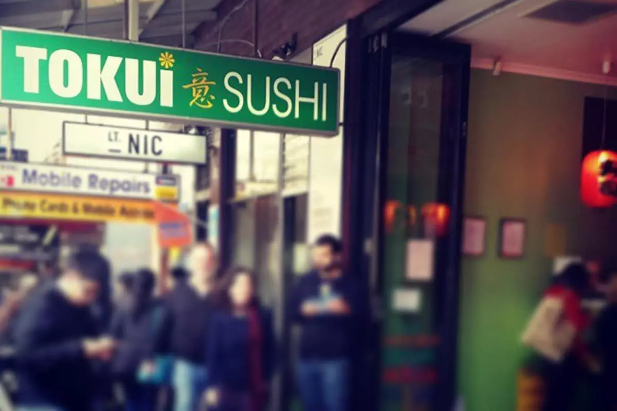 Nzvimbo Dzakanakisa Dzeku Sushi muMelbourne Tokui Sushi
