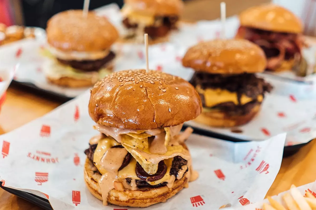 Tempat untuk Burger Terbaik di Perth Johnny's Burger Joint