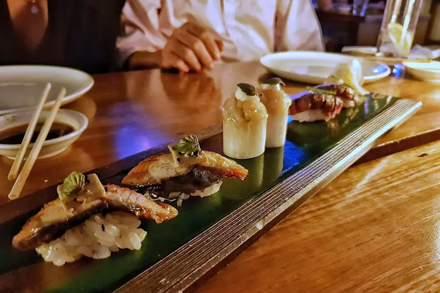 Сиднейдагы иң яхшы суши рестораннары Токо Сидней