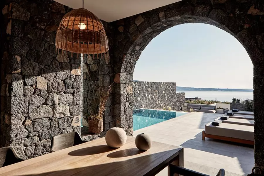 Nejlepší hotely světa 2020 – Canaves Oia Epitome, Santorini, Řecko