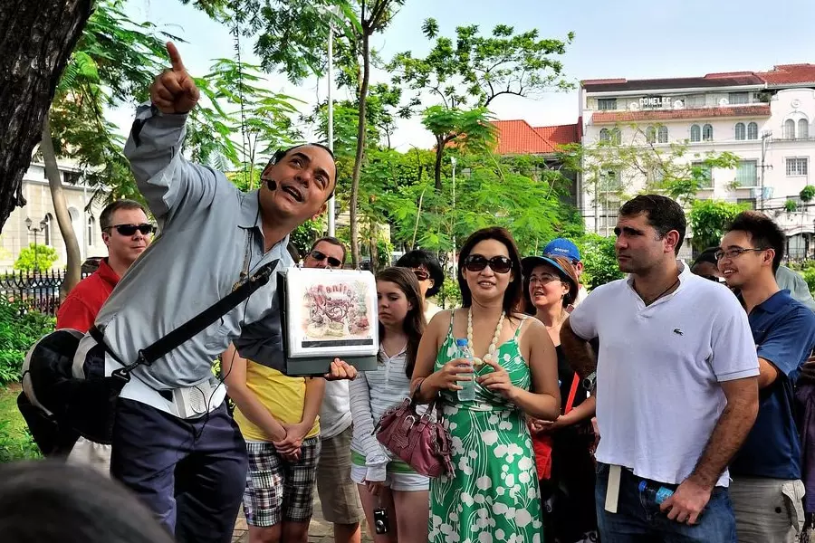 carlos cedran paseo por manila