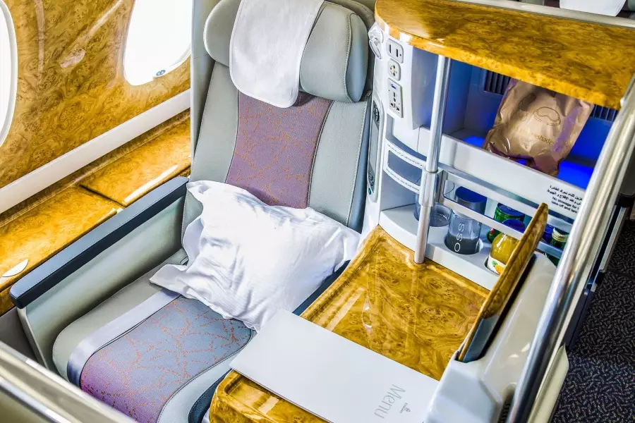 مقعد درجة الأعمال طيران الإمارات A380