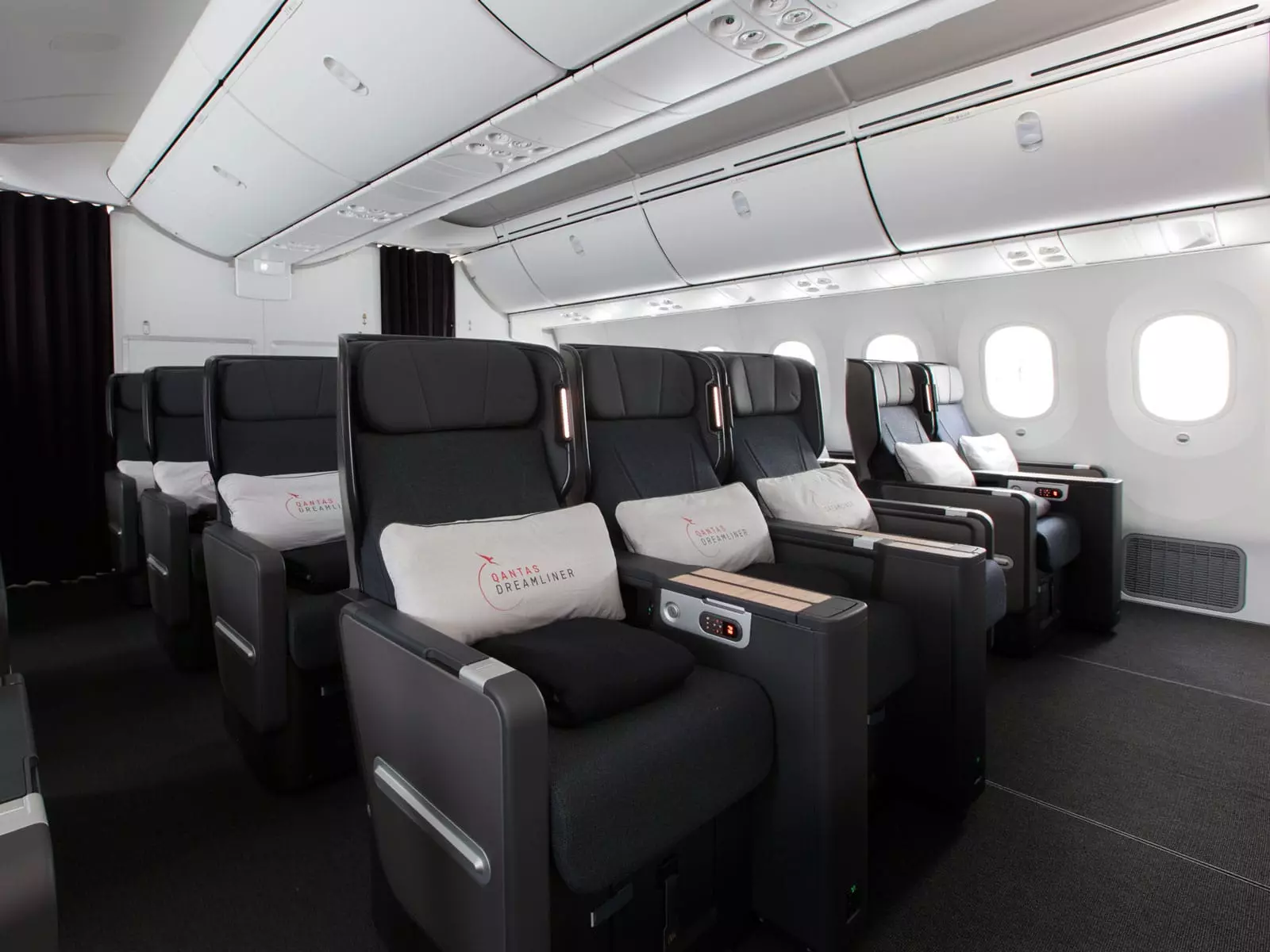 qantas 787 преміум економ