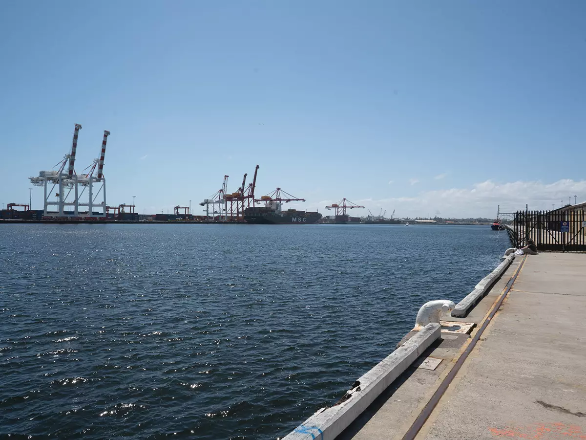 ኢ ፈሰሰ ገበያዎች fremantle wharf