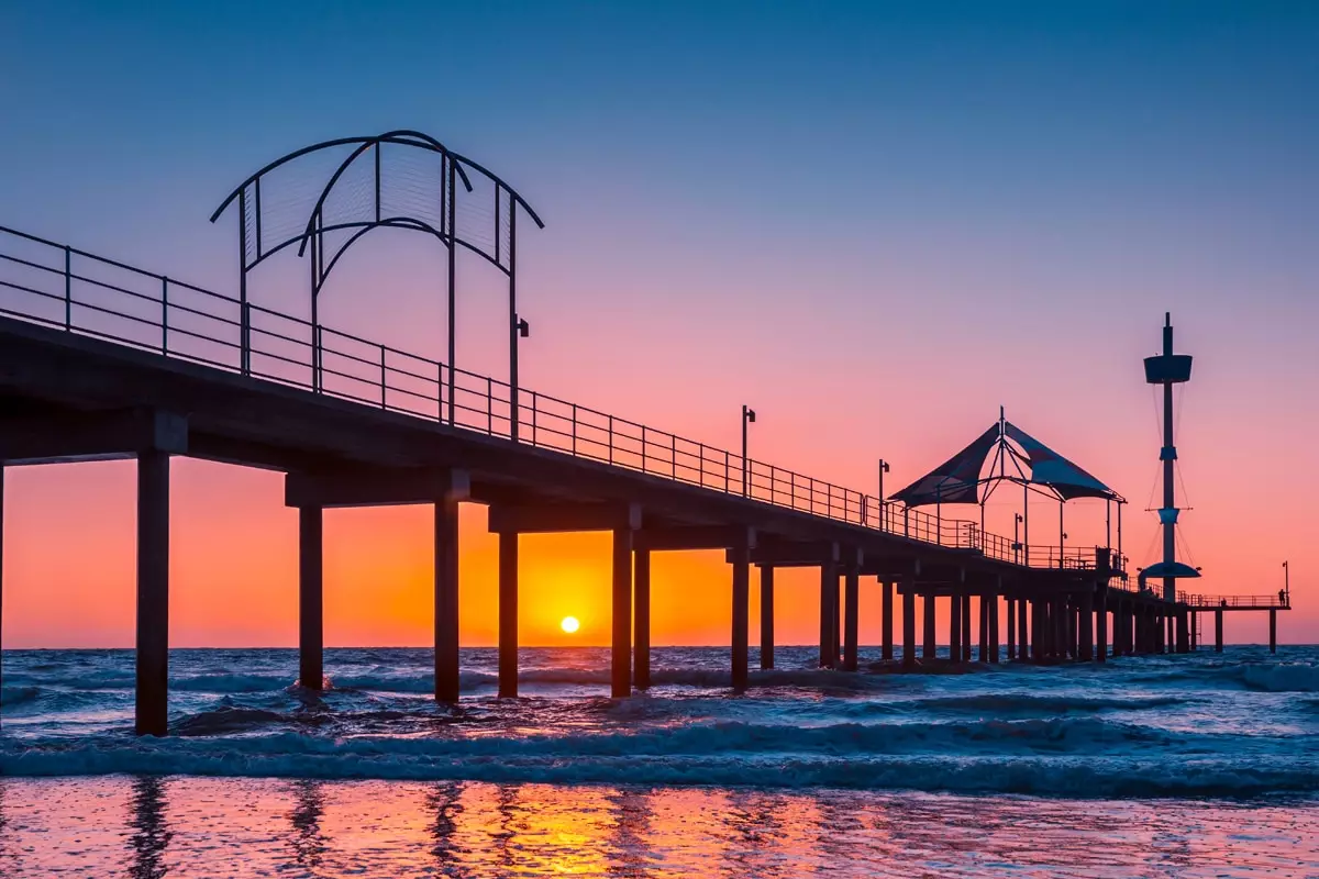 Nejlepší pláže Adelaide pro koupání, surfování a šnorchlování Brighton