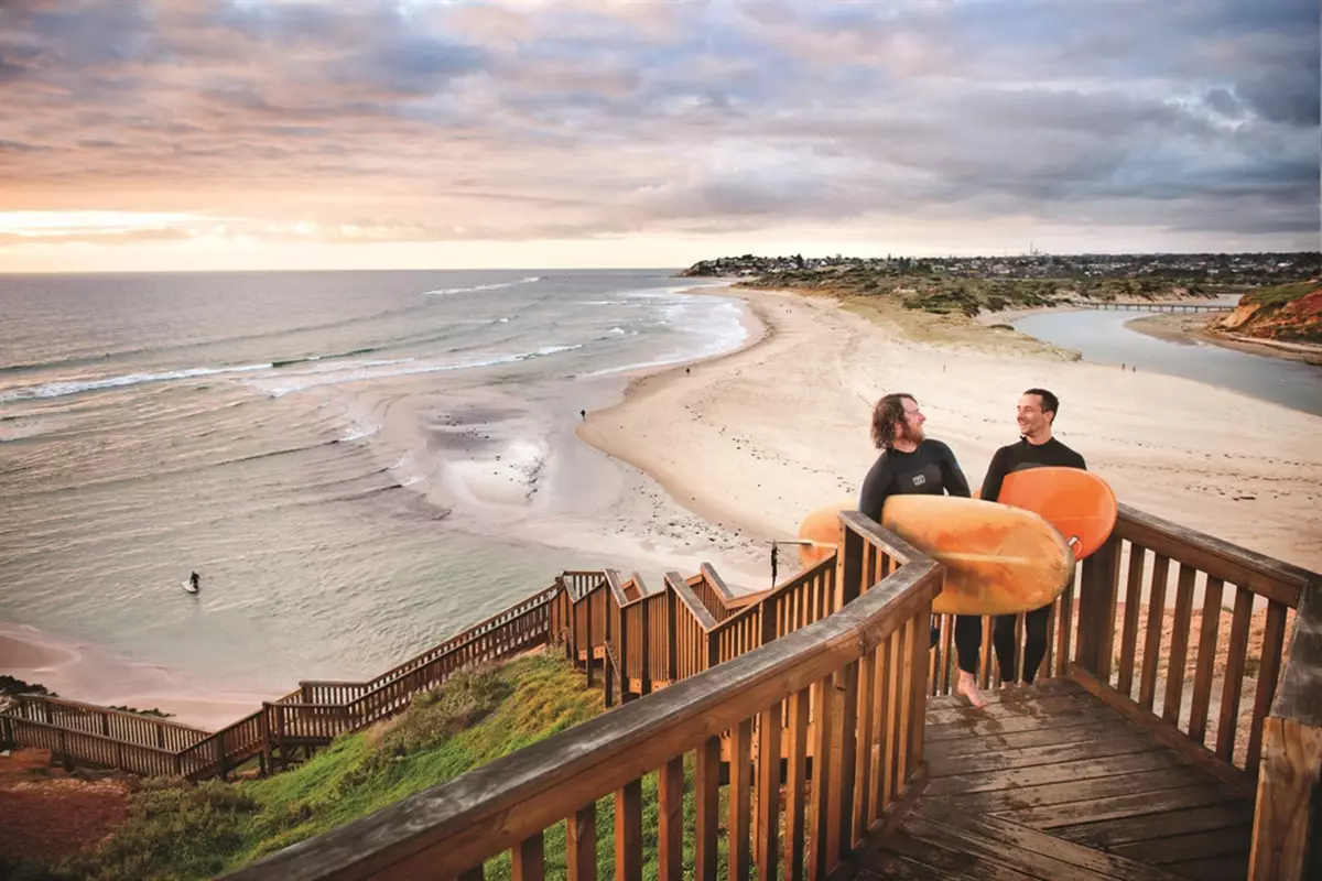 Nejlepší pláže Adelaide pro koupání, surfování a šnorchlování Port Noarlunga