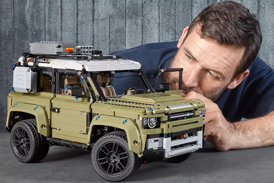 Gabonetako Oparien Gida Outdoorsman Lego Land Rover