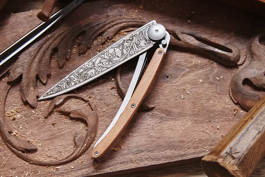 Deejo: el disseny de ganivet de butxaca que inclou un tatuatge 7280_4
