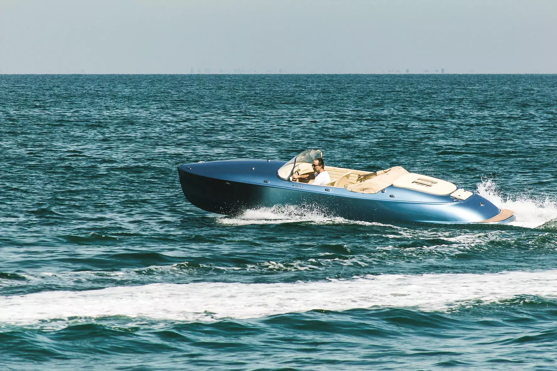 Hermes Speedster Boat omdefinerer effektivitet og luksus 7399_3