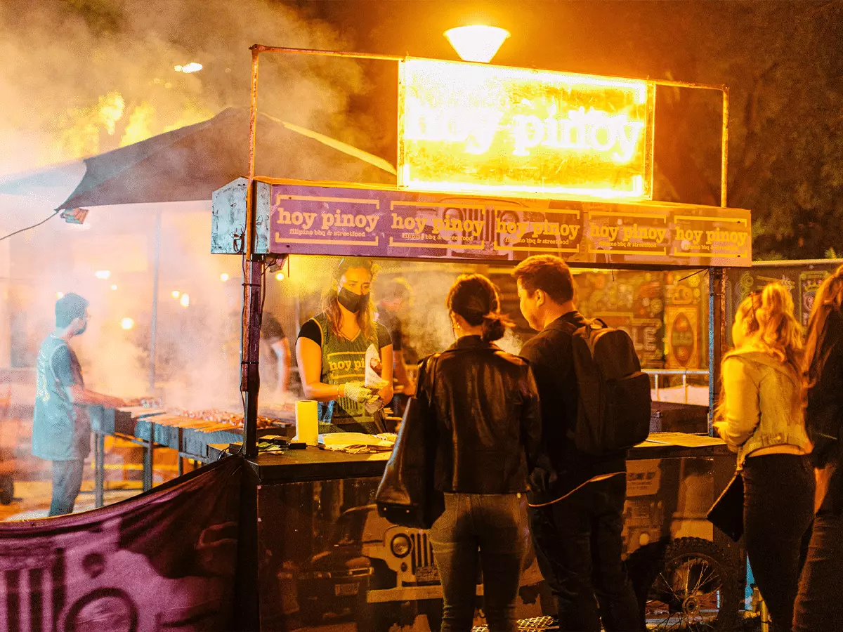 De ikoniska Brisbane Night Noodle Markets gör en triumferande återkomst