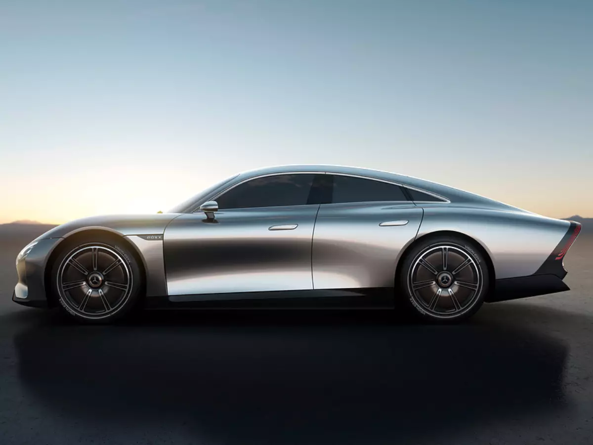 Profilo laterale Mercedes eqxx concept ev