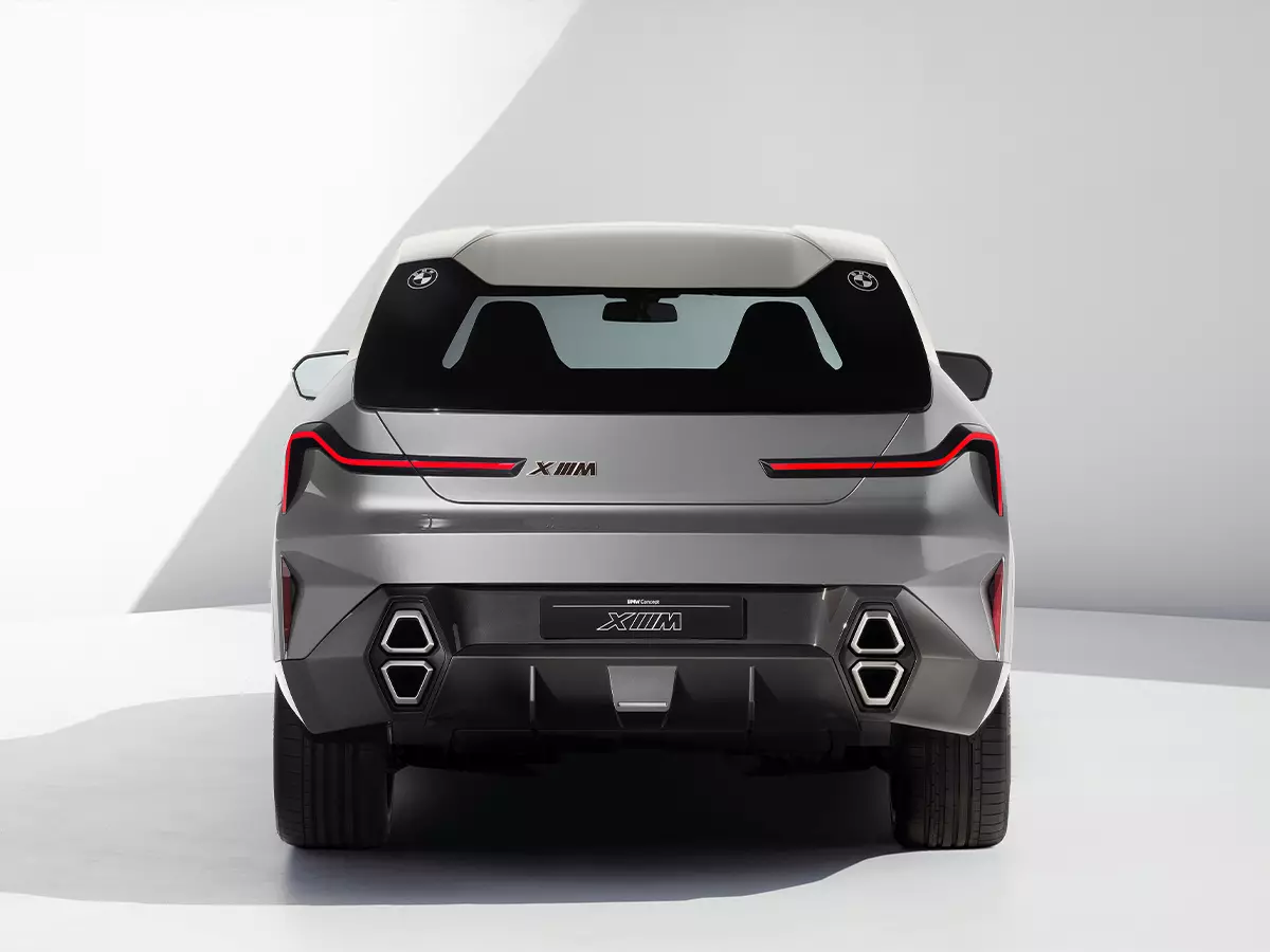Nya BMW Concept XM ser bra ut bakifrån, men vi är inte säkra på framsidan