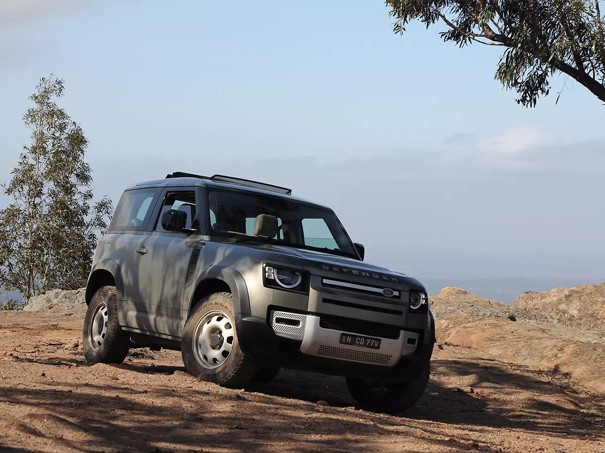 2022 Land Rover Defender Last Lookout 1