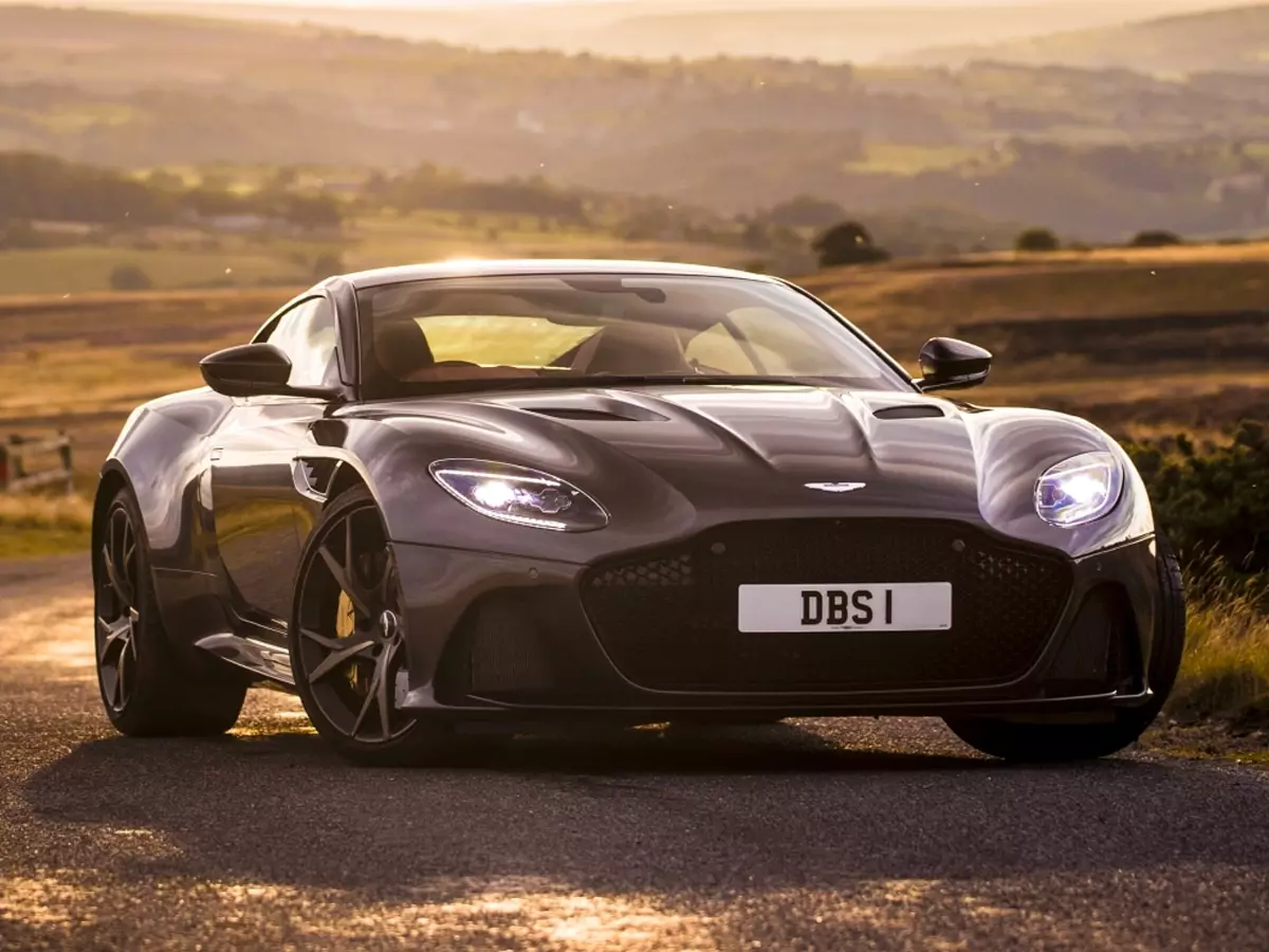 2020 aston martin dbs superleggera