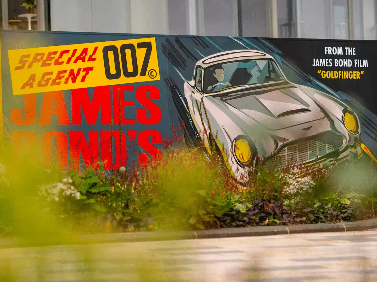 Aston Martin James Bond Lansmanı