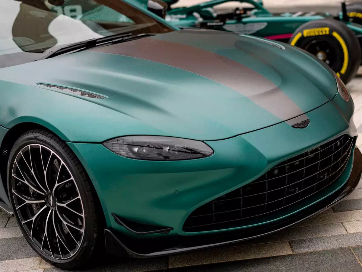 Lançamento Aston Martin James Bond
