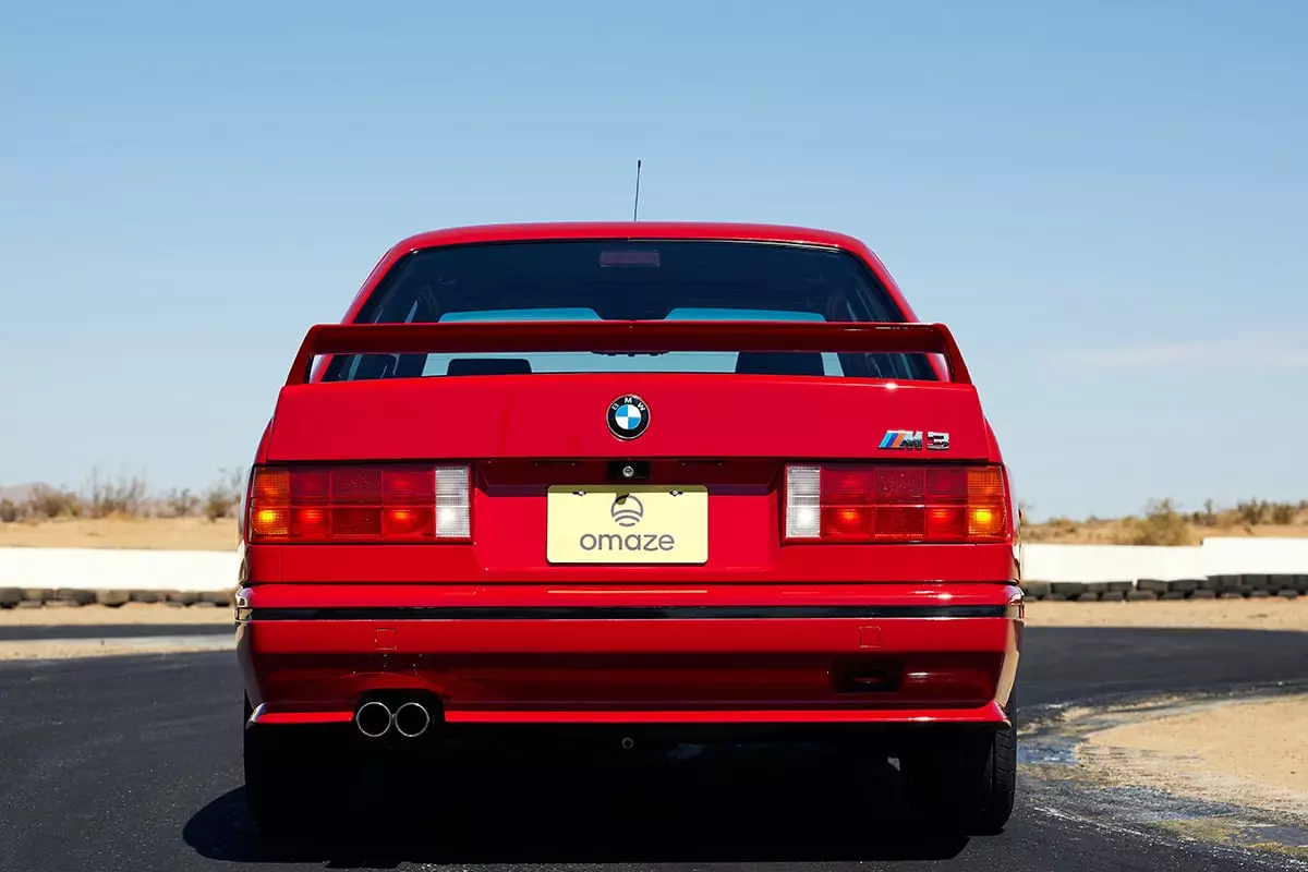 Shinda bmw e30 m3 4 ya 1988