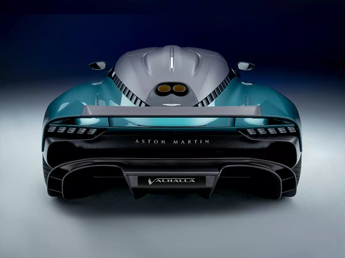 Aston Martin Valhalla da dietro