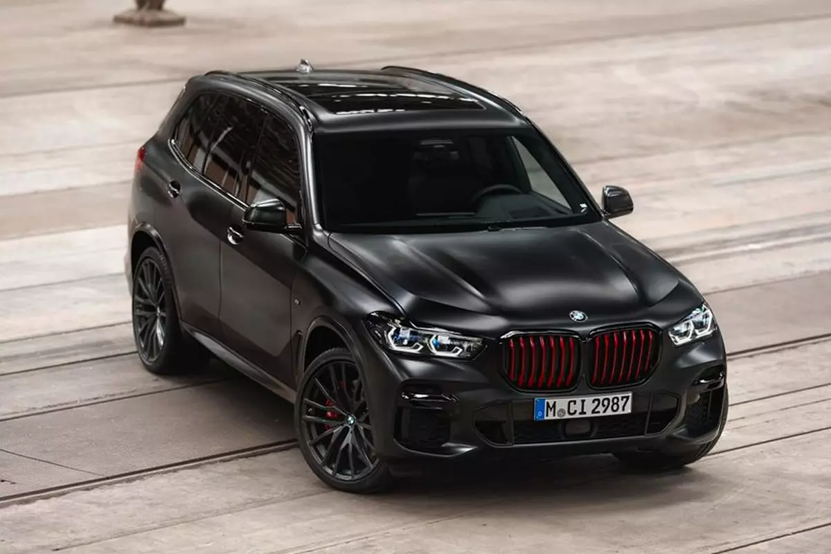 2022 bmw x5 нашри сиёҳ вермилион 1