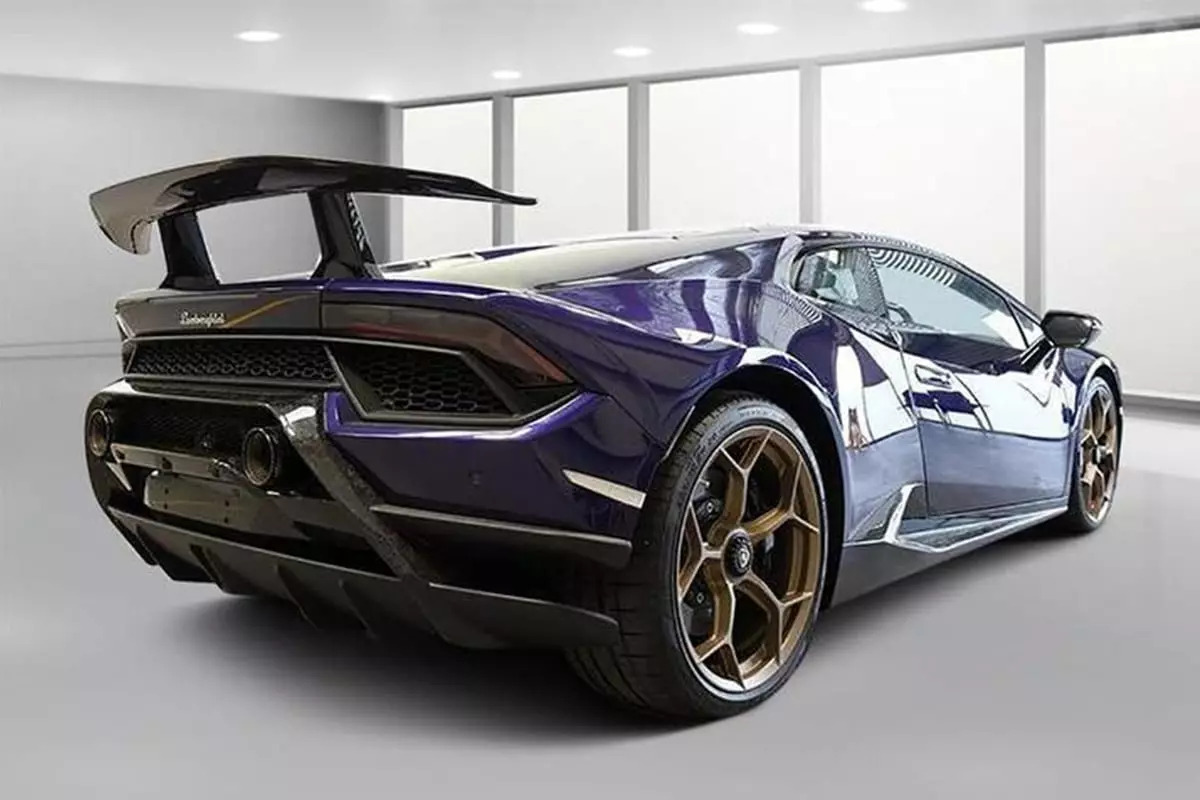 Конфискацияланган lamborghini арткы оң