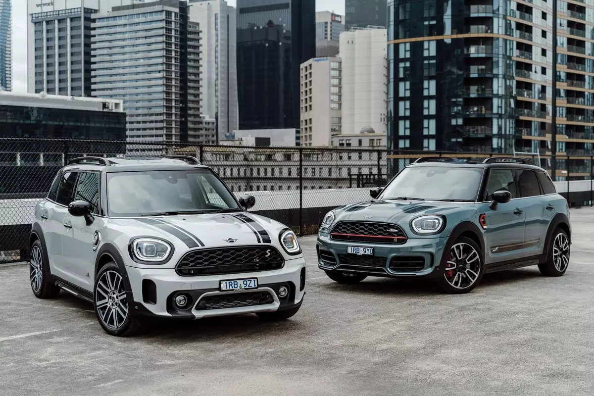 Mini Plug an Hybrid Countryman 1