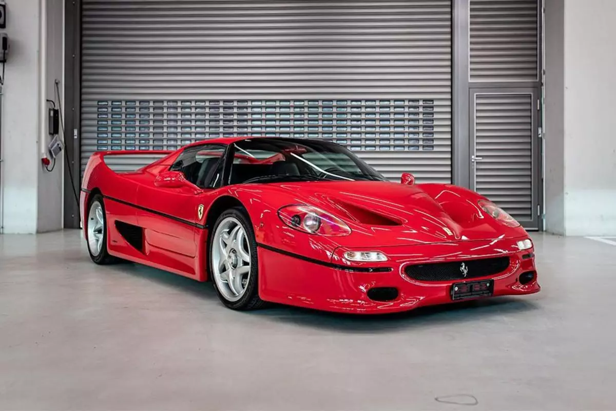 Sebastiano Vettelio „Ferrari“ kolekcija 2