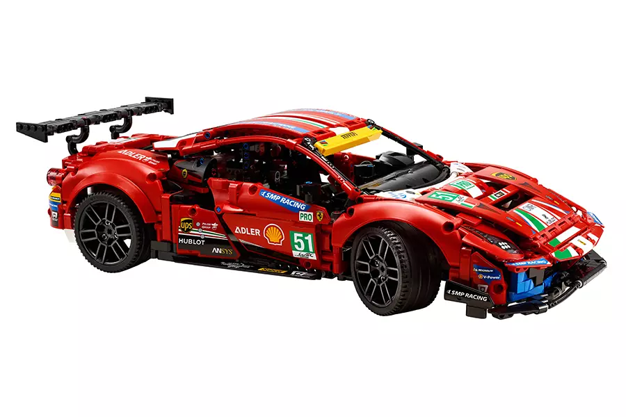Lego Technic Ferrari 488 GTE celtniecības komplekts
