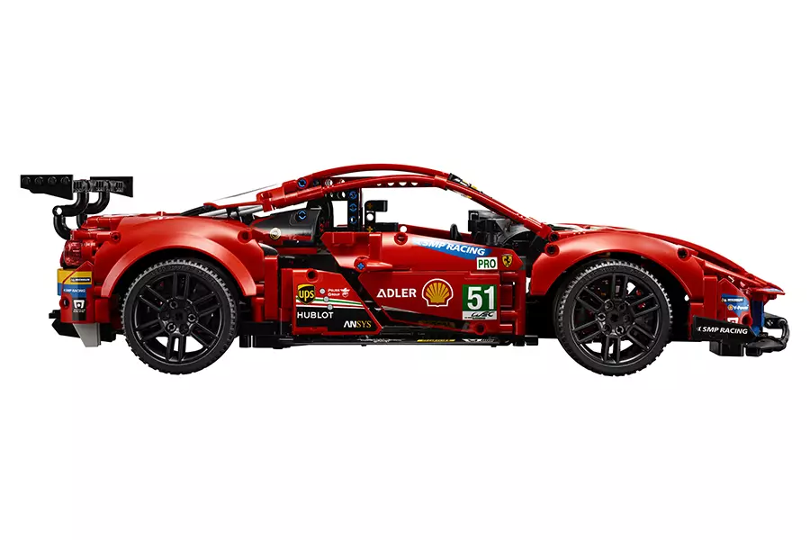Lego Technic Ferrari 488 GTE celtniecības komplekts