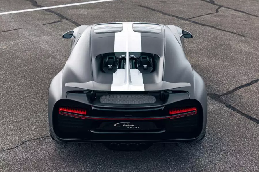 Bugatti Chiron les Legendes du ciel ត្រលប់មកវិញ