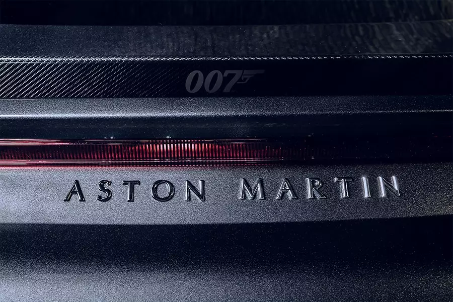 Aston Martin 007 väljaanded 18