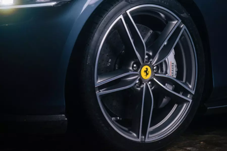 Ferrari Roma s turbo punjenjem vozi slatki život 7926_8