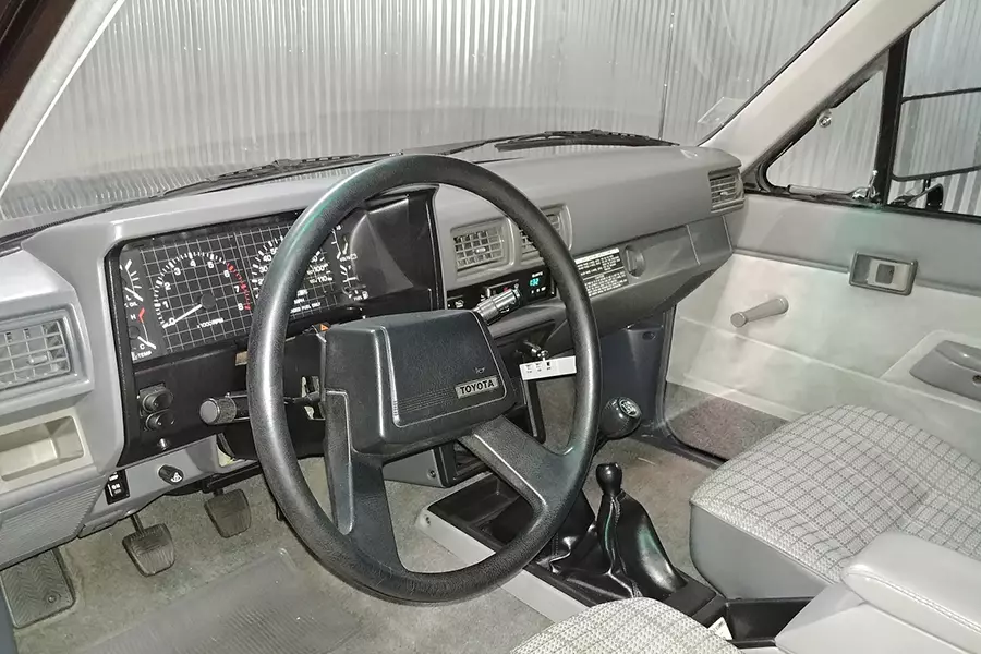 1985 Toyota 4X4 Kembali ke stereng pikap masa hadapan