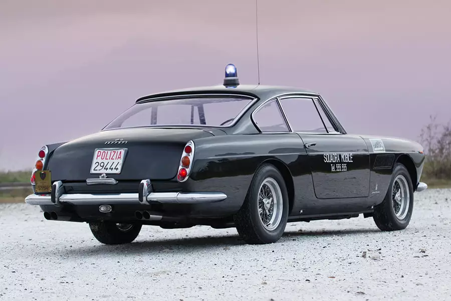 1962 Ferrari 250 GTE 2 + 2 Polizia