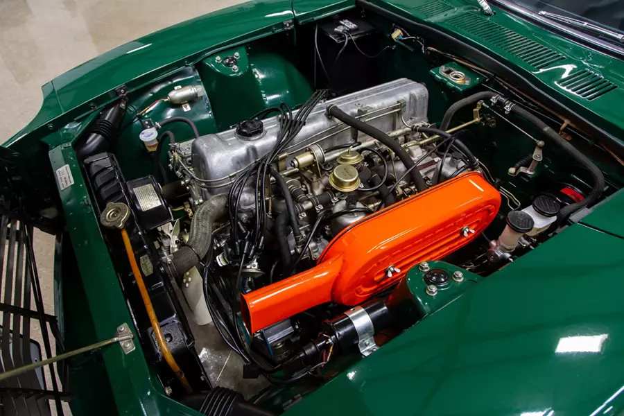 1971 Datsun 240Z Серия I двигателе