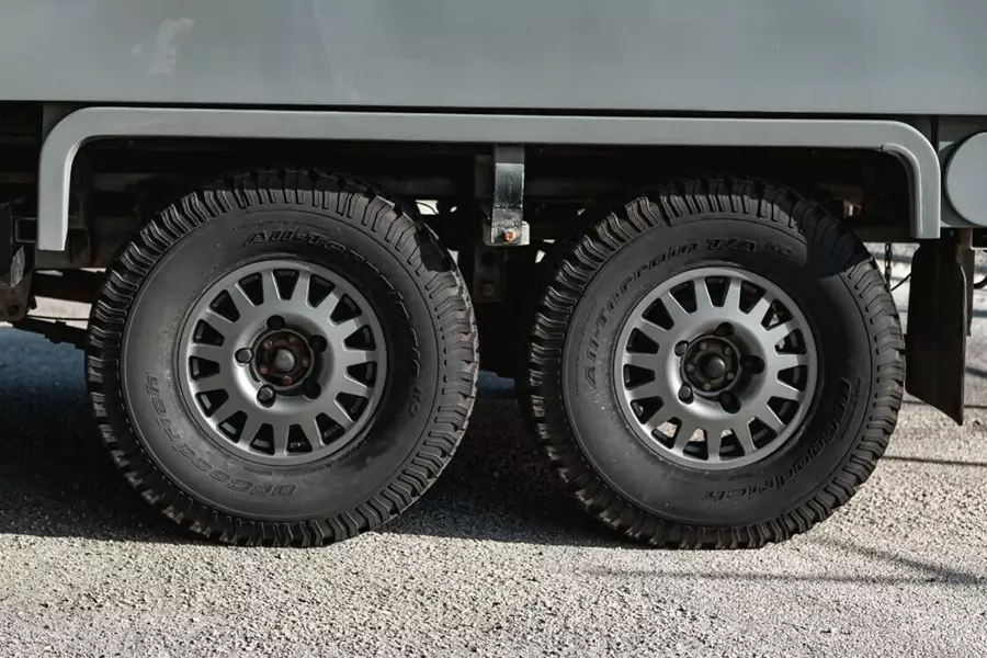 Land Rover Defender wheel
