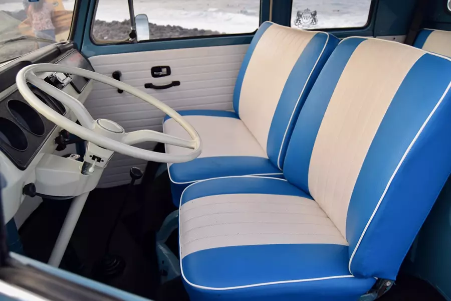 Volkswagen transporter direksiyon simidi ve araba koltuğu döşemesi