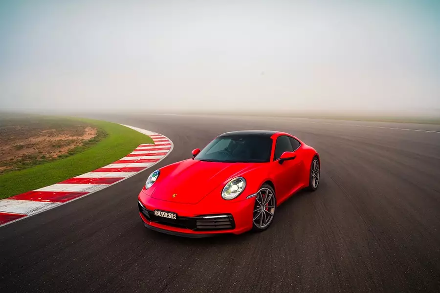 Porsche 911 roadster na trati